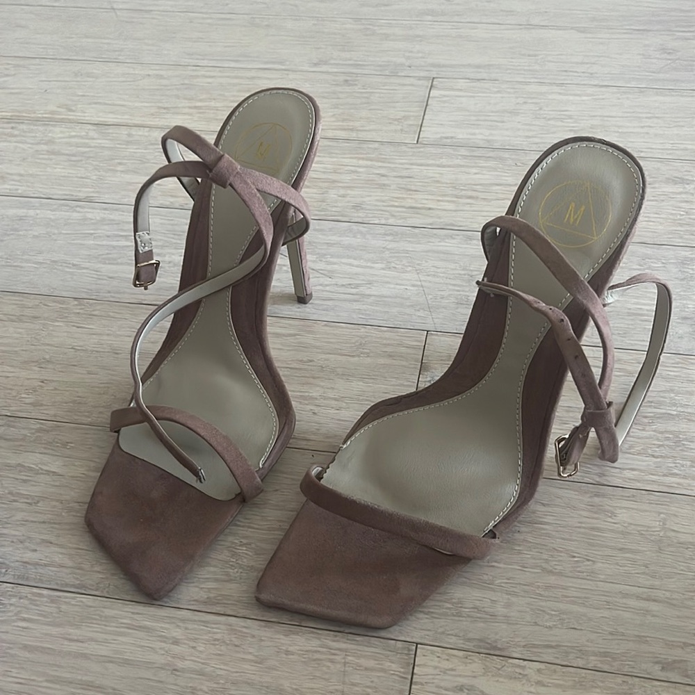Mocha Color Sandals - Gem